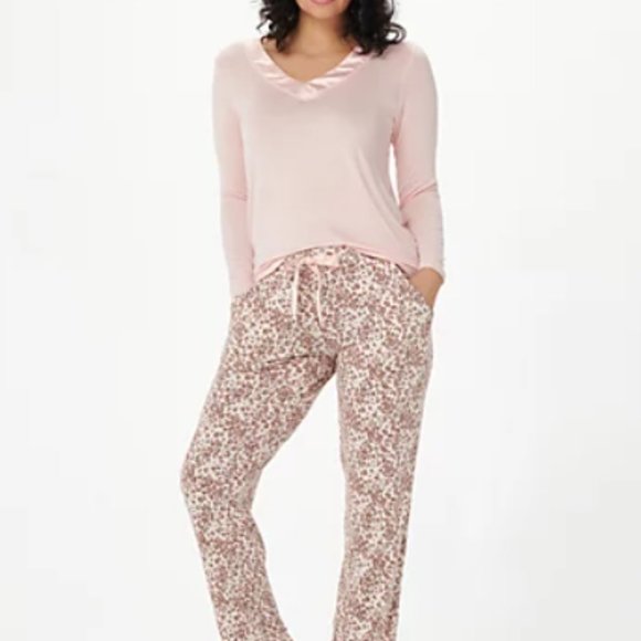 Bali | Intimates & Sleepwear | Bali Studio Collection Satin Vneck ...